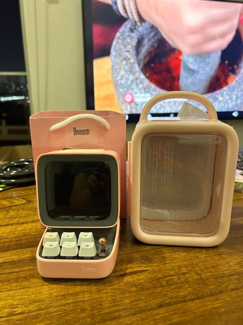 Divoom Retro Portable Speaker, Mobile Phones & Gadgets, Other Gadgets ...