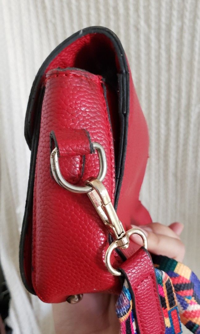 E.L bags n stuff, Men's Fashion, Bags, Sling Bags on Carousell