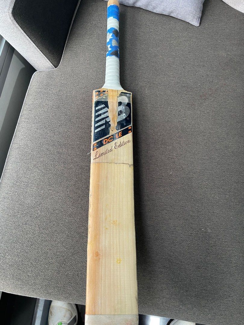 English Willow Cricket Bat (NB Limited Edition), Sports Equipment ...