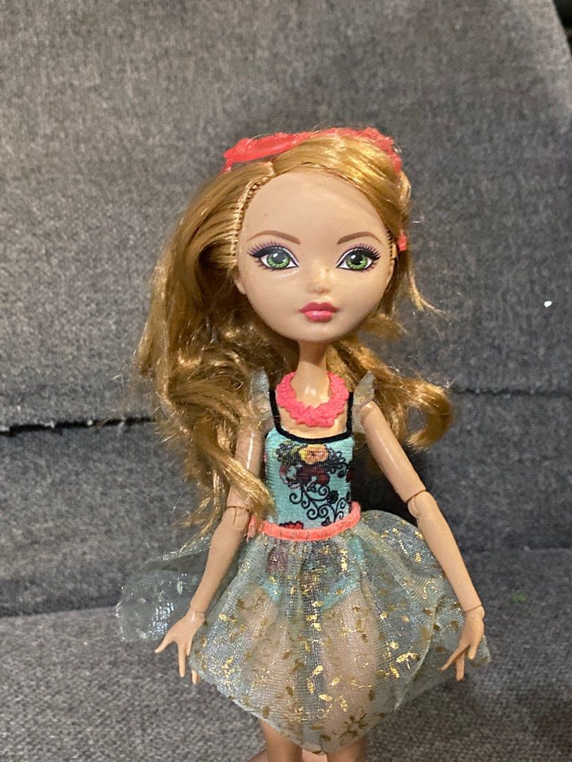 Ever After High Ashlynn Ella Mirror Beach Doll, Hobbies & Toys, Toys & Games on Carousell