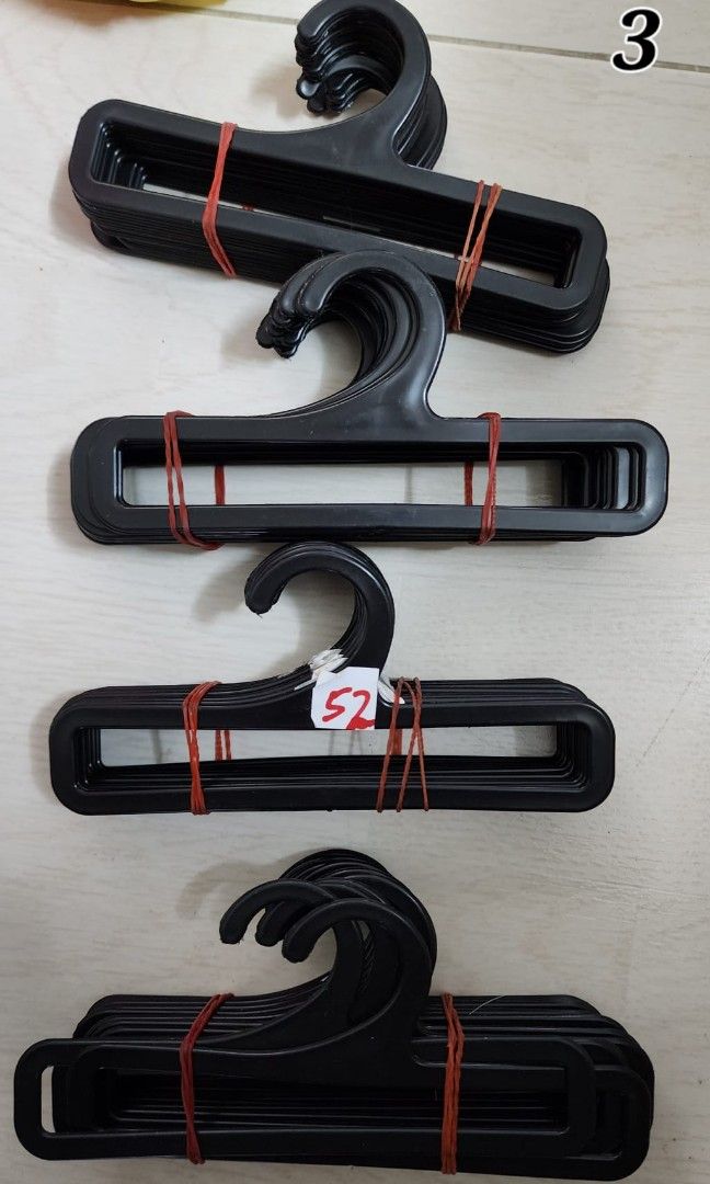 Garment hangers mixed, Women's Fashion, Muslimah Fashion, Accessories ...