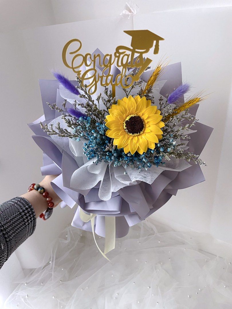 Graduation Bouquet, Hobbies & Toys, Stationery & Craft, Flowers ...