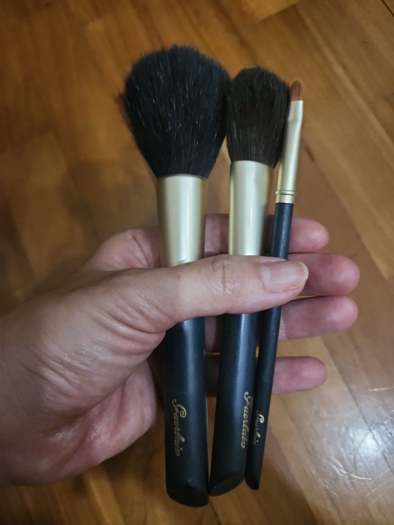 Guerlain makeup brushes, Beauty & Personal Care, Face, Makeup on Carousell