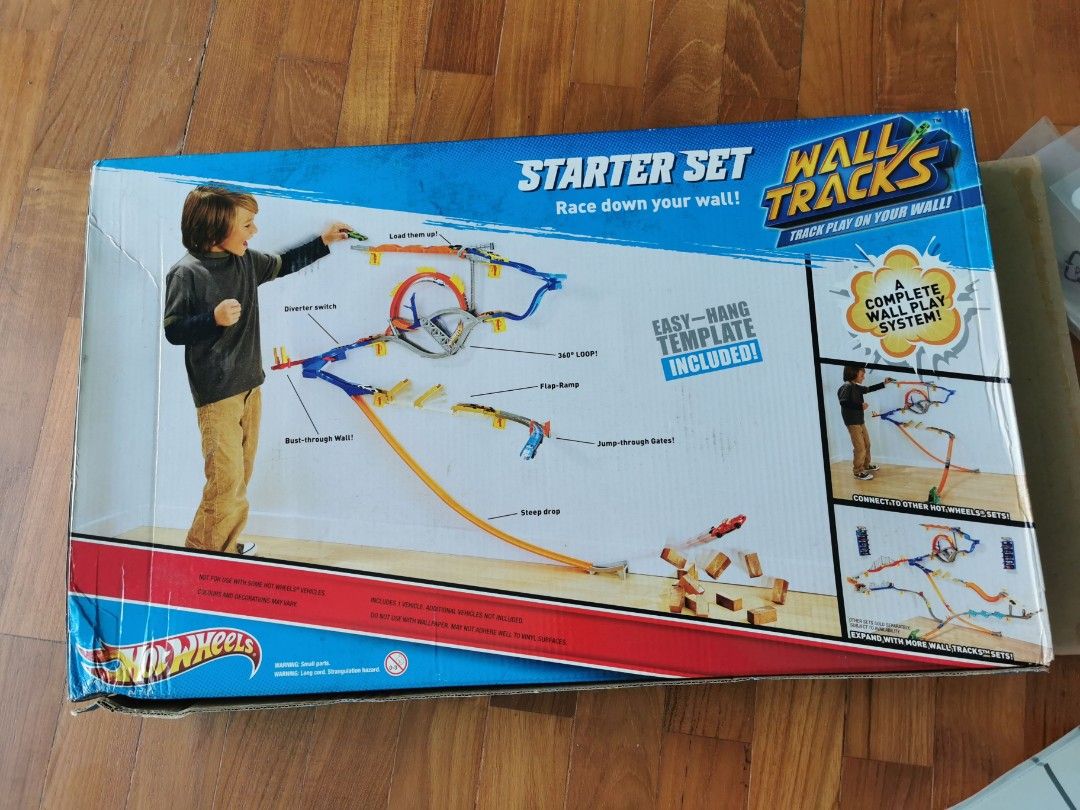 Hot Wheels Wall Tracks Starter Set + Jump & Score 3M Tape included for ...