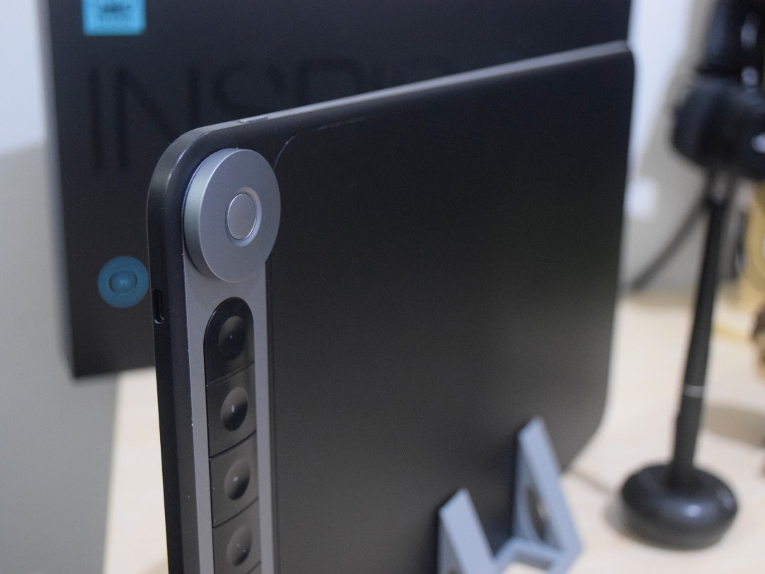 Huion Inspiroy Dial with FREE STAND, Computers & Tech, Parts ...