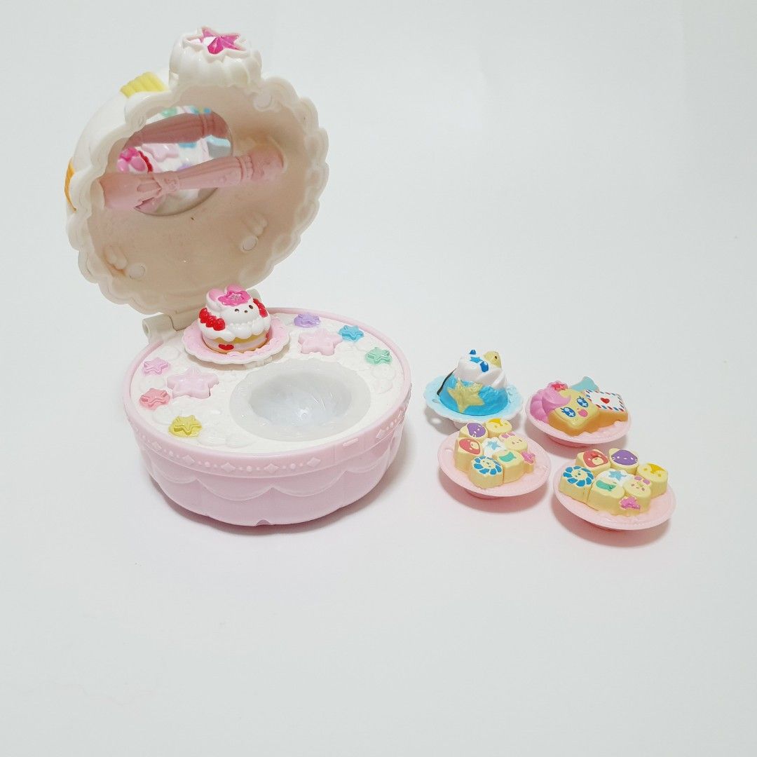 Kira Kira Precure ala Mode Sweets Compact, Hobbies & Toys, Toys & Games ...