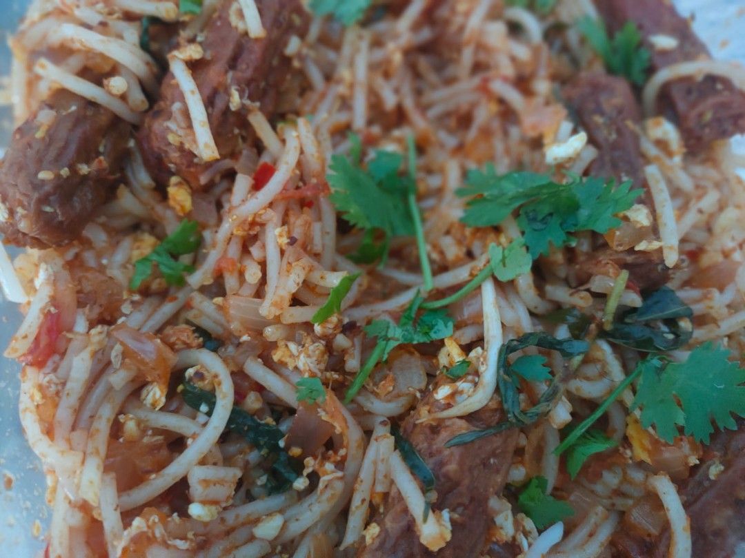 Laksa Goreng, Food & Drinks, Local Eats on Carousell