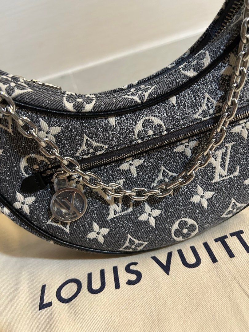 Louis Vuitton LV loop bag (limited edition), Women's Fashion, Bags ...