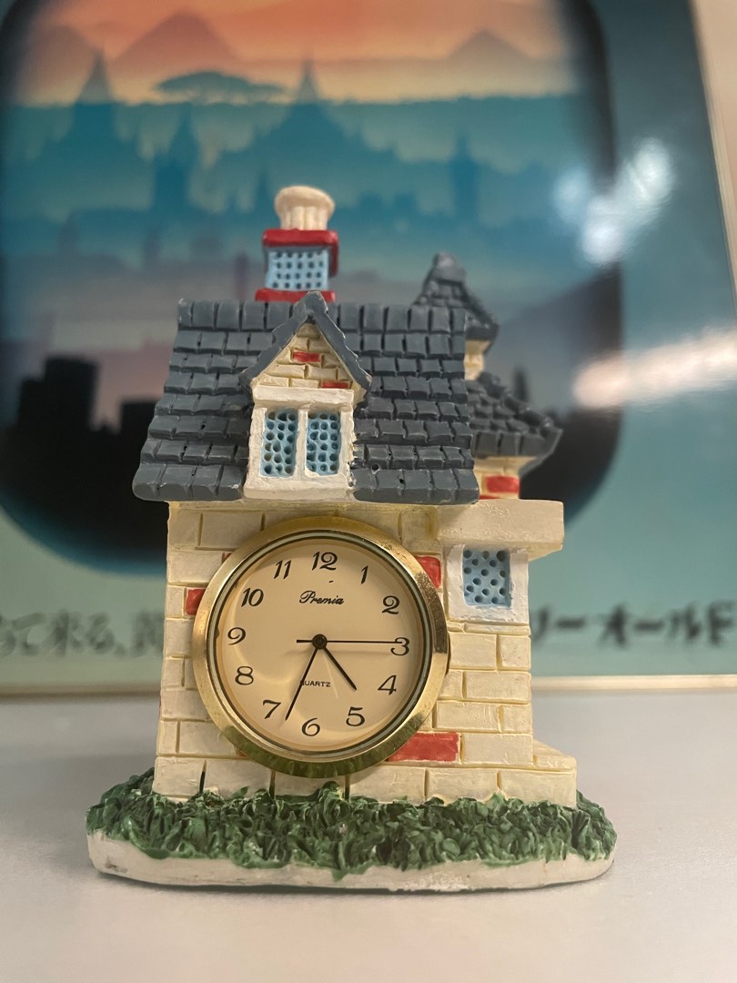 Miniature House Clock - Collectible Miniature Tabletop Display ...