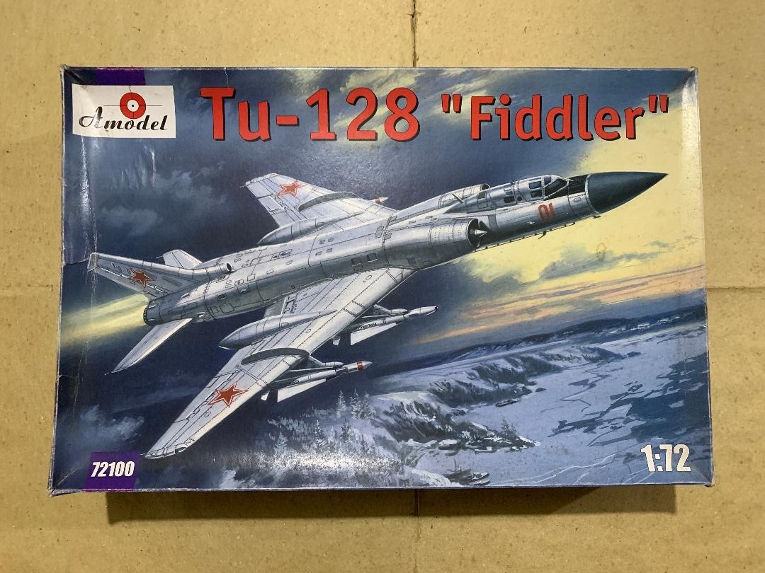 Model Kit: AMODEL 1:72 Scale: Tupolev Tu-128 FIDDLER Soviet Modern Jet ...