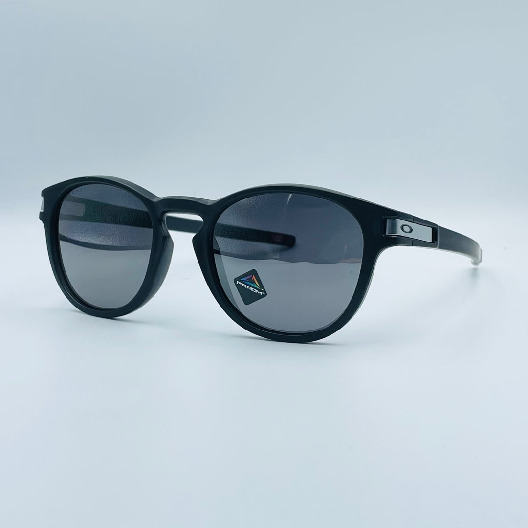 Oakley Latch (A) Matte Black Ink w/ Polarized Prizm Black, Men's Fashion, Watches & Accessories ...