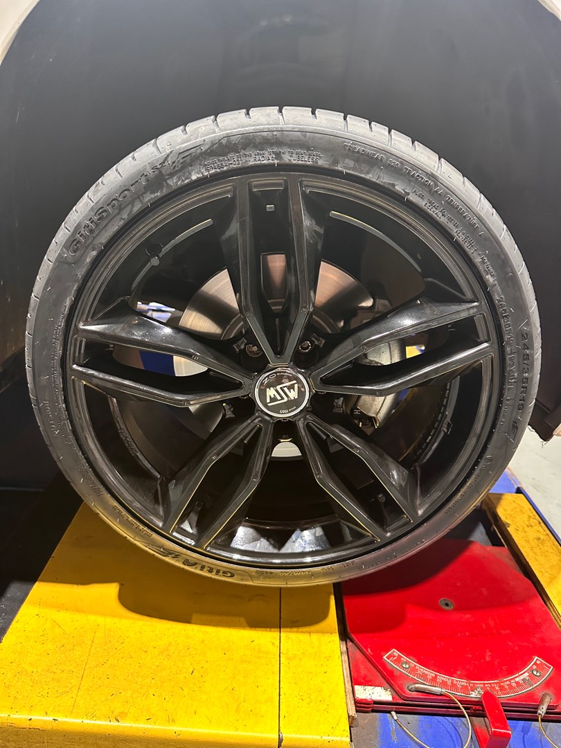 OZ MSW 19x8.5j inch rims 5x112 +30 with Gitisport S2 245/35/19 Audi A4 ...