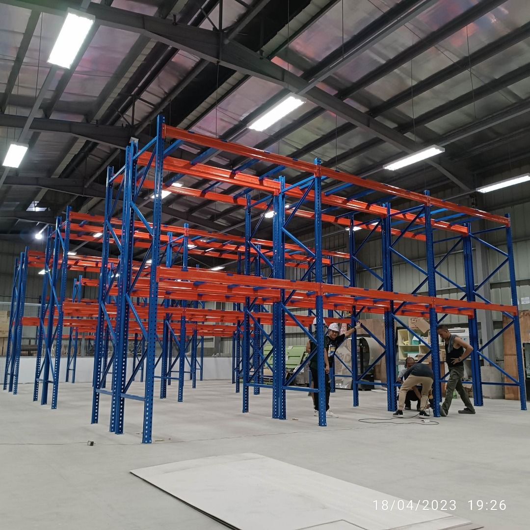 Pallet Rack for warehouse - 2 ton capacity, Furniture & Home Living ...