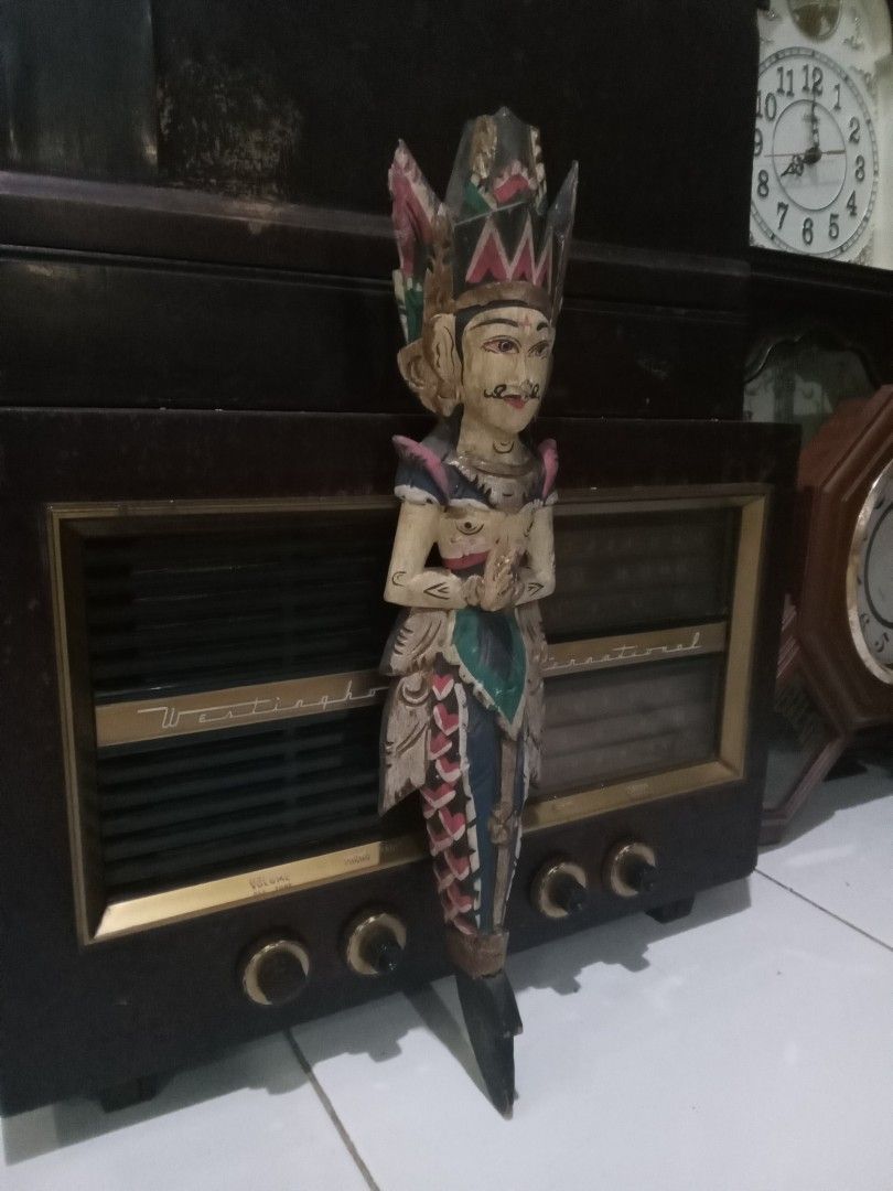 Patung kayu wayang antik koleksi lawas dekorasi vintage pajangan etnik klasik retro jadul unik ...
