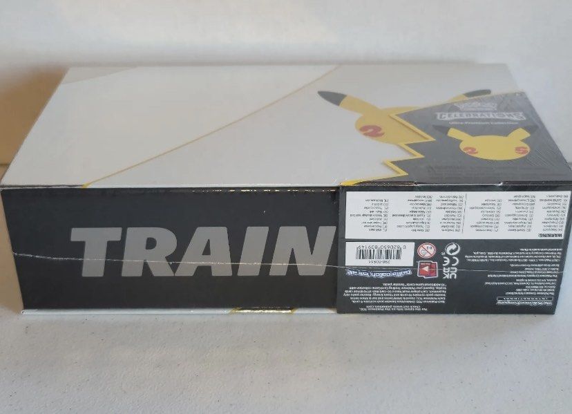 Pokemon Celebrations UPC 25th Anniversary Ultra Premium Collection ...