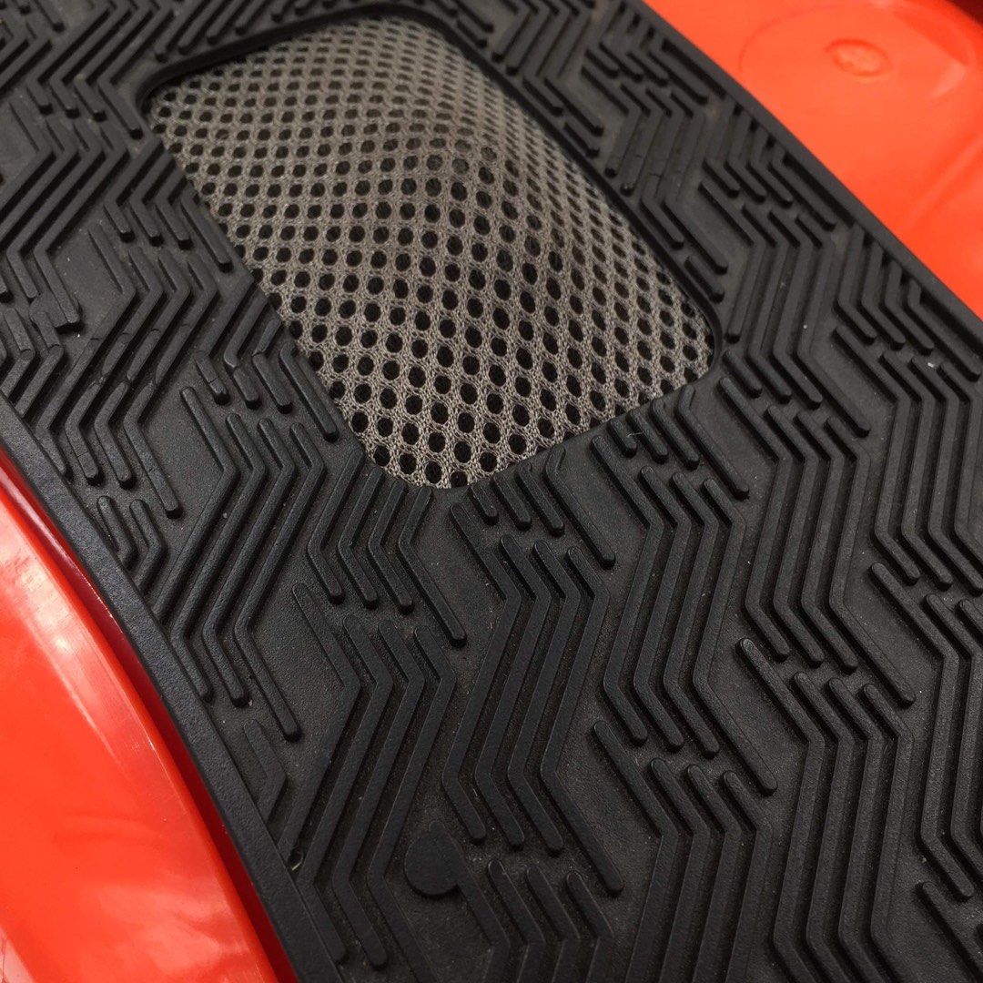 POWER LEGS by POWERFIT Vibration Plate Foot Massager, Sports Equipment ...