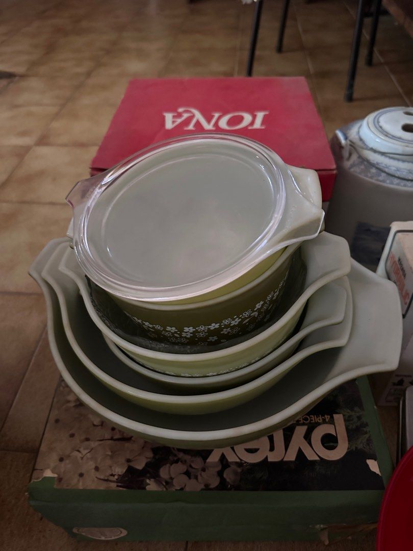 Pyrex cooking pots, Furniture & Home Living, Kitchenware & Tableware ...