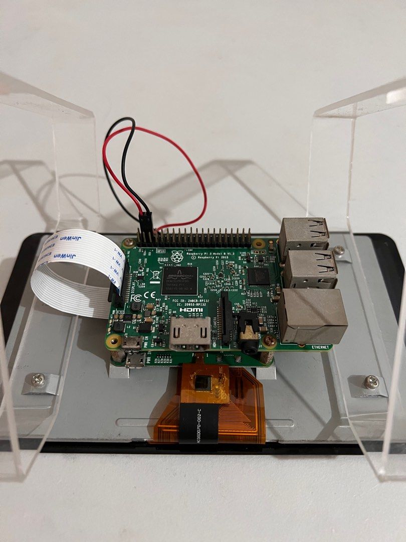 Raspberry Pi 3b with 7in LCD Display, Computers & Tech, Desktops on Carousell