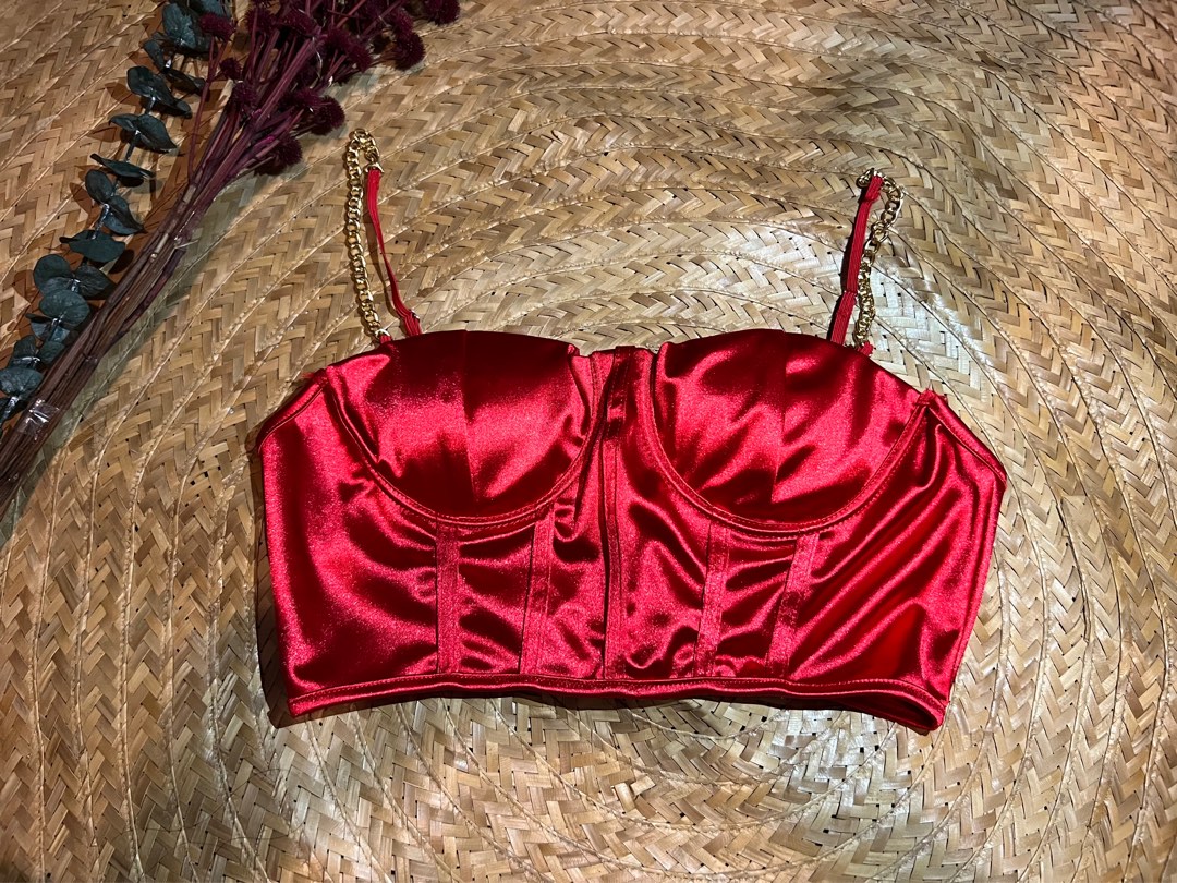 Red party top, Women's Fashion, Tops, Sleeveless on Carousell