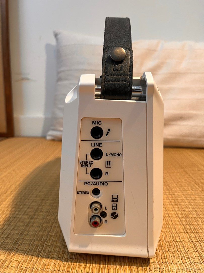 Roland MOBILE BA Battery-Powered Stereo Amplifier with adapter, 音響器材 ...