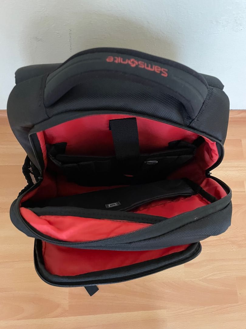 Samsonite laptop backpack, Men's Fashion, Bags, Backpacks on Carousell