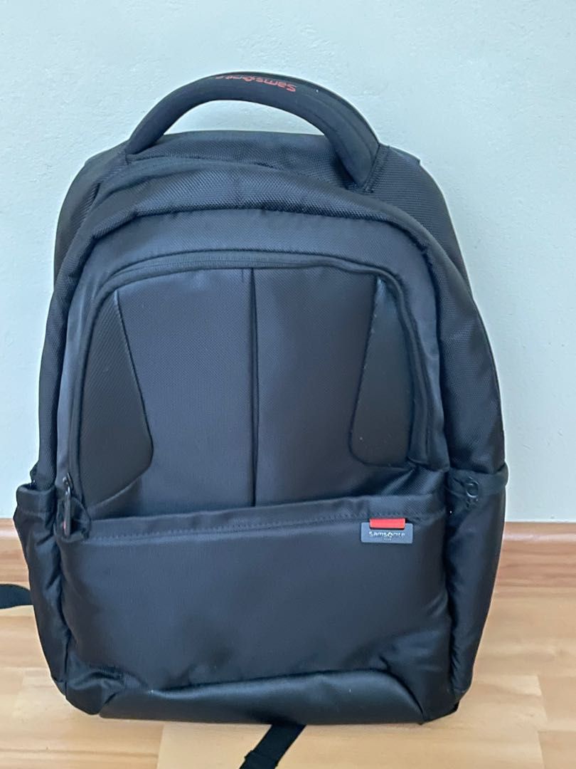 Samsonite laptop backpack, Men's Fashion, Bags, Backpacks on Carousell