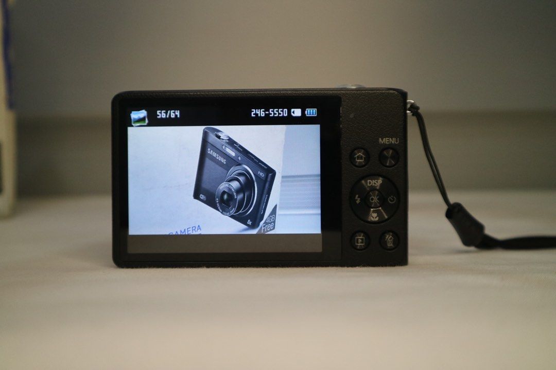 Samsung dv300f dual screen digicam, Photography, Cameras on Carousell