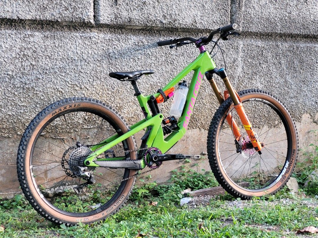 Santa Cruz Nomad 5 CC, Sports Equipment, Bicycles & Parts, Bicycles on ...