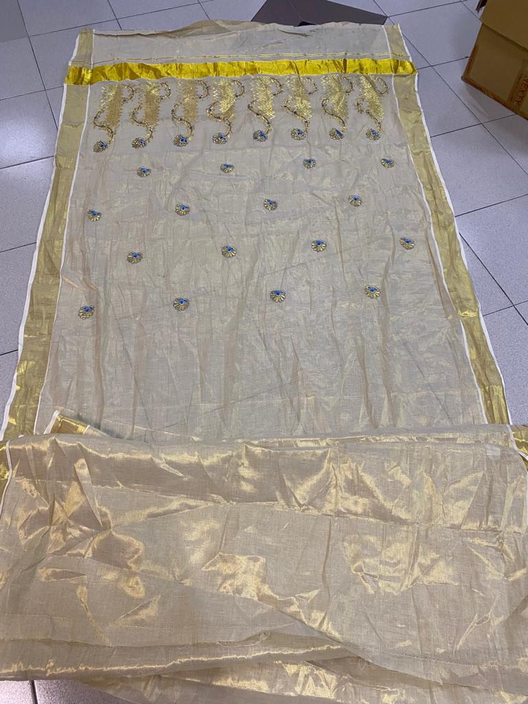 Seemati Golden saree, Women's Fashion, Dresses & Sets, Traditional ...
