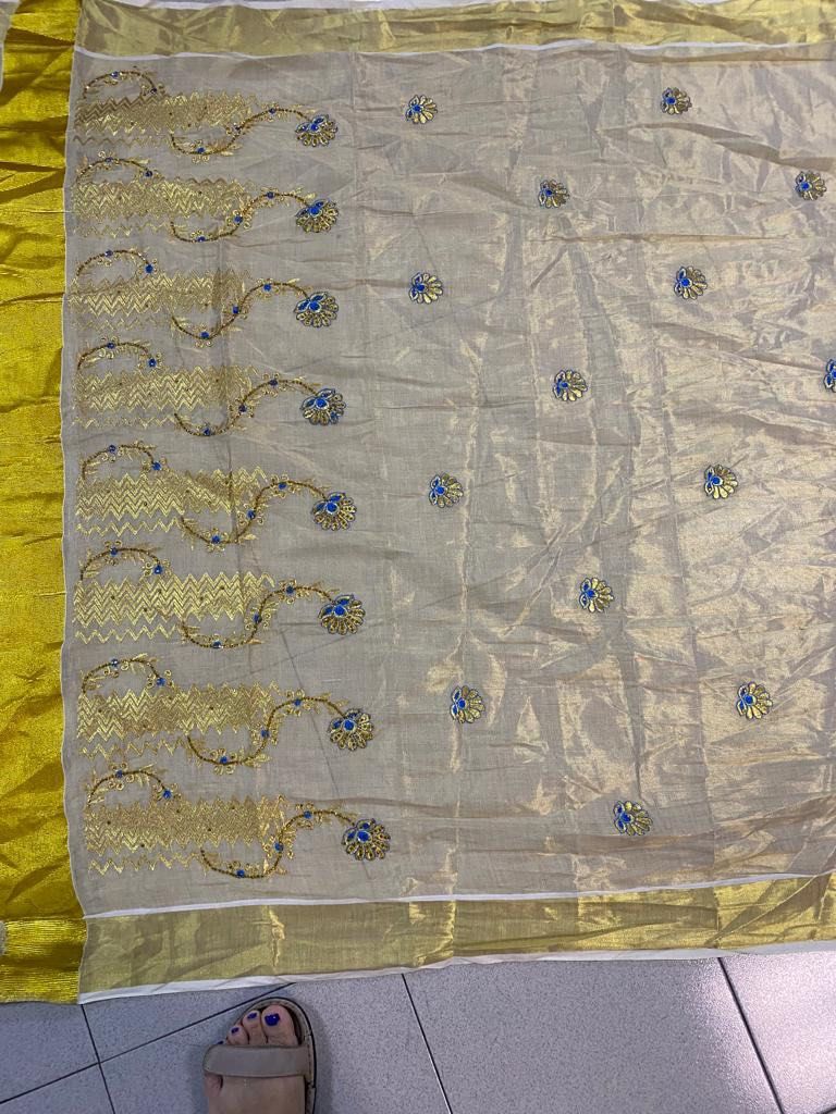 Seemati Golden saree, Women's Fashion, Dresses & Sets, Traditional ...