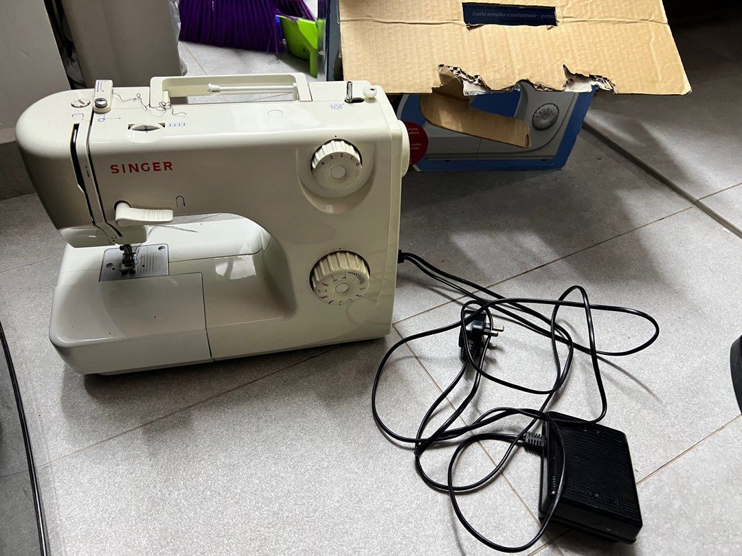 Singer Sewing Machine, TV & Home Appliances, Other Home Appliances on ...