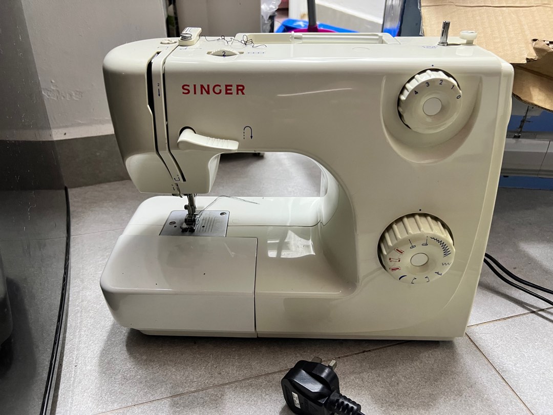 Singer Sewing Machine, TV & Home Appliances, Other Home Appliances on ...