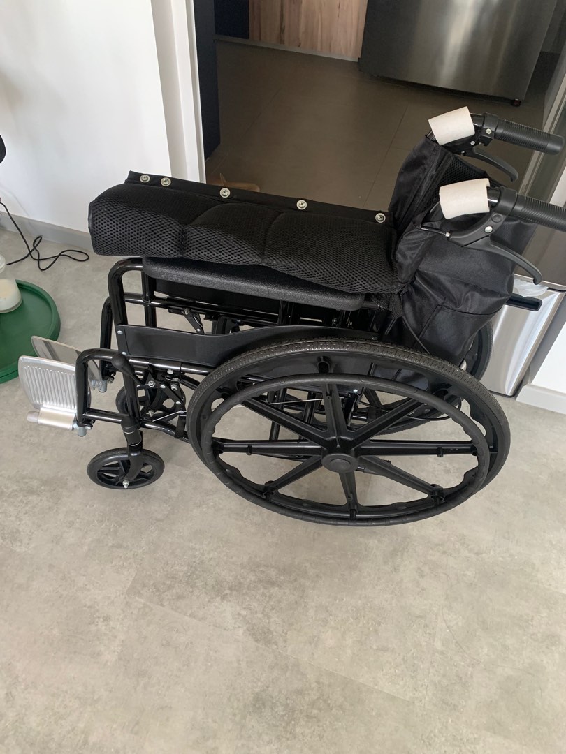 Sleek Wheelchair, Health & Nutrition, Assistive & Rehabilatory Aids ...