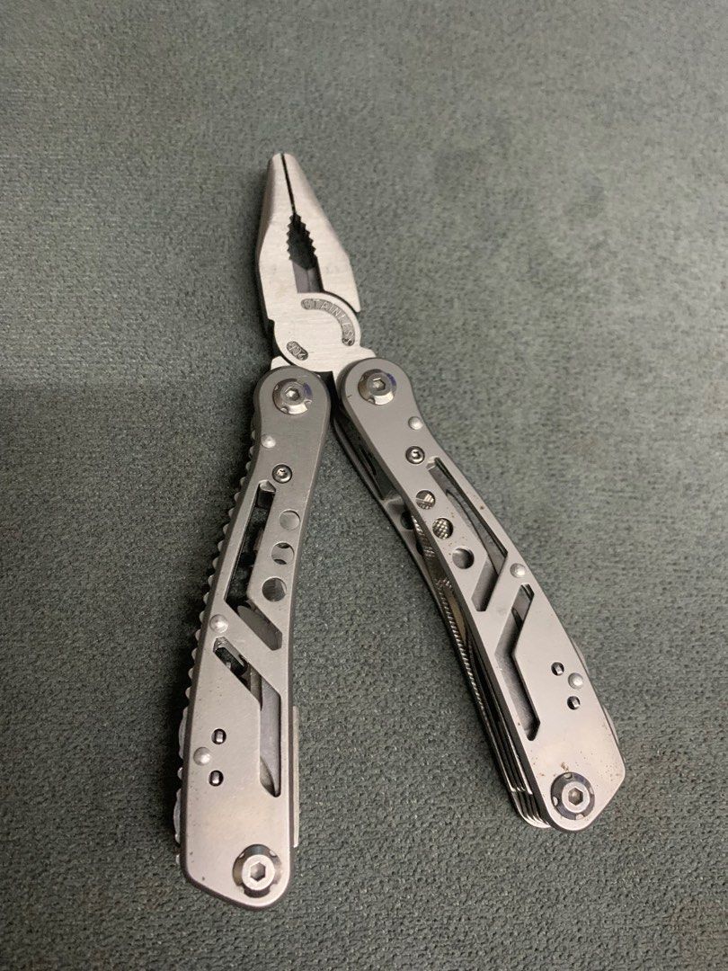 Stainless Steel Ultimate Jeep Multi Purpose Tool Set with 20 functions ...