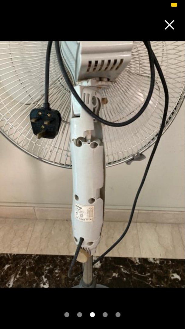 Standing floor fan - broken casing but works, Furniture & Home Living ...