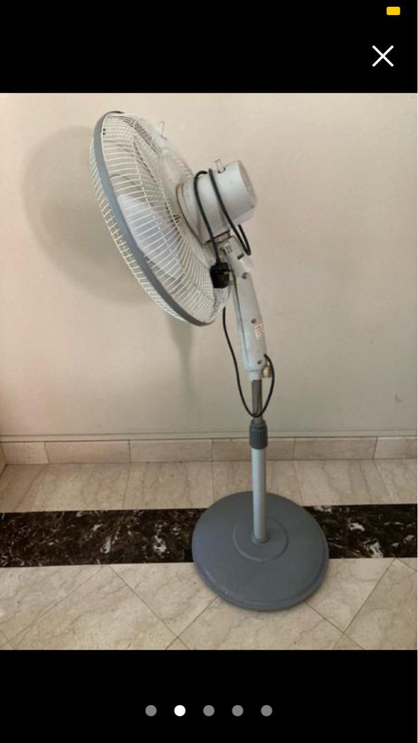 Standing floor fan - broken casing but works, Furniture & Home Living ...