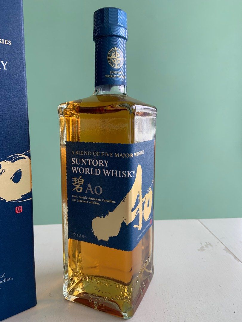 Suntory World Whisky AO 700ml Whiskey, Food & Drinks, Alcoholic Beverages on Carousell