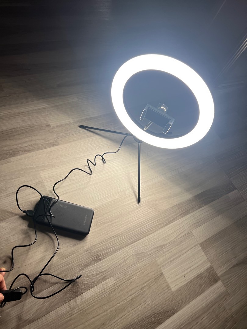 Table ring light with Hp holder, Photography, Photography Accessories ...