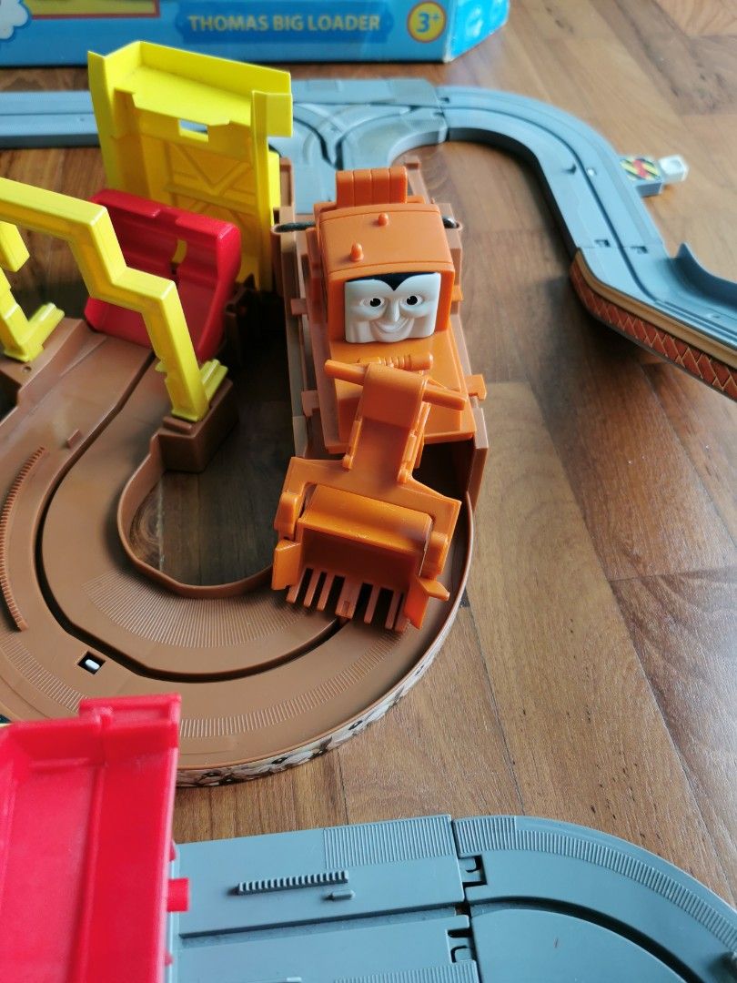 Thomas & Friends Thomas Big Loader 3yo motor turning but gear off ...
