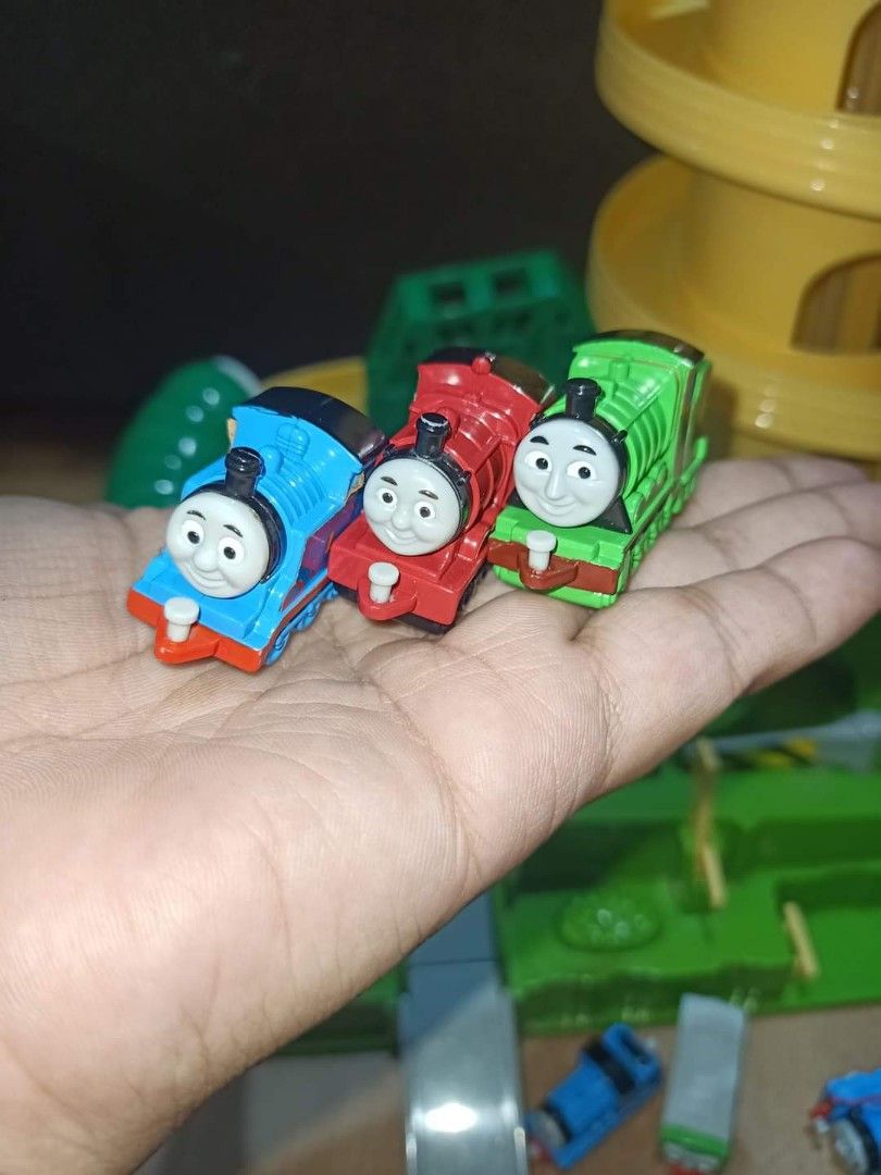 Thomas Pocket Fantasy: Kuru Kuru Island, Hobbies & Toys, Toys & Games ...