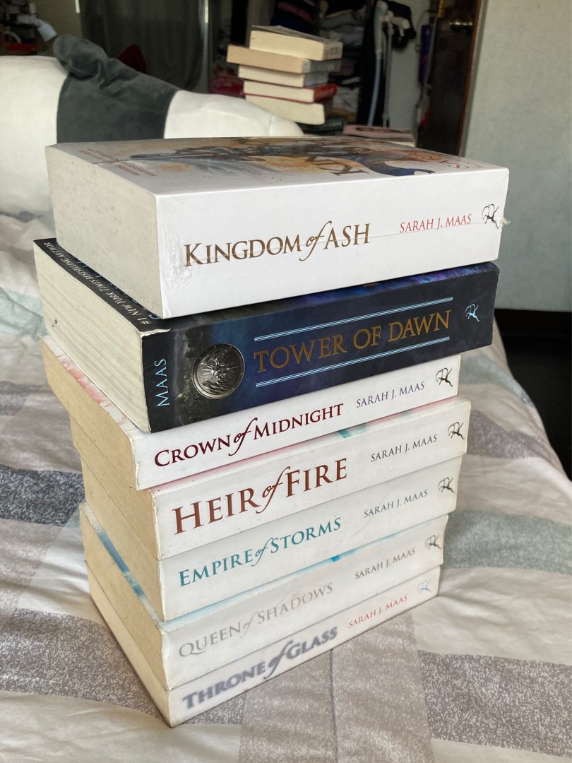 Throne of Glass (TOG) Series by Sarah J Maas on Carousell