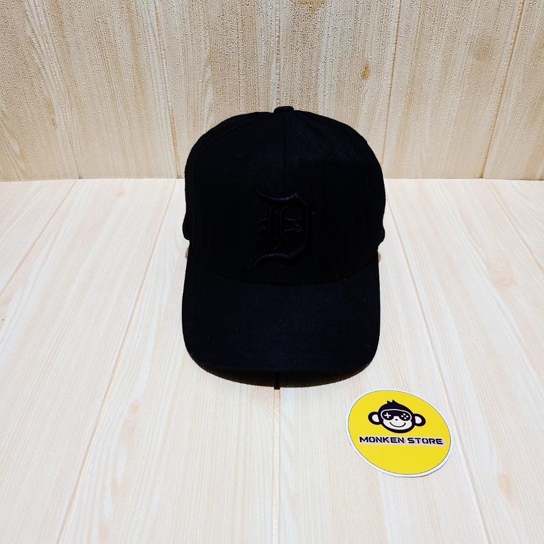 TOPI BASEBALL MLB LOGO D BLACK ON BLACK, Fesyen Pria, Aksesoris, Topi ...