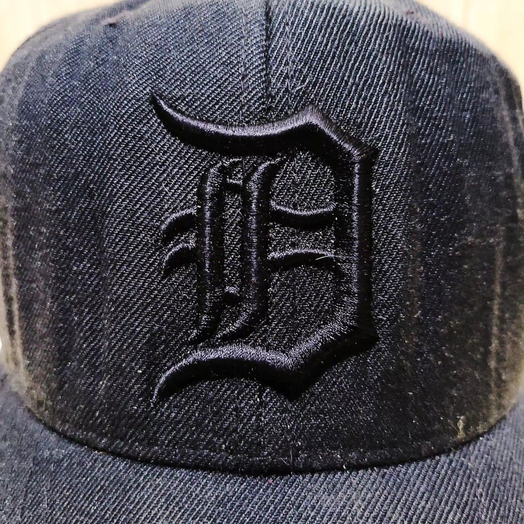 TOPI BASEBALL MLB LOGO D BLACK ON BLACK, Fesyen Pria, Aksesoris, Topi ...