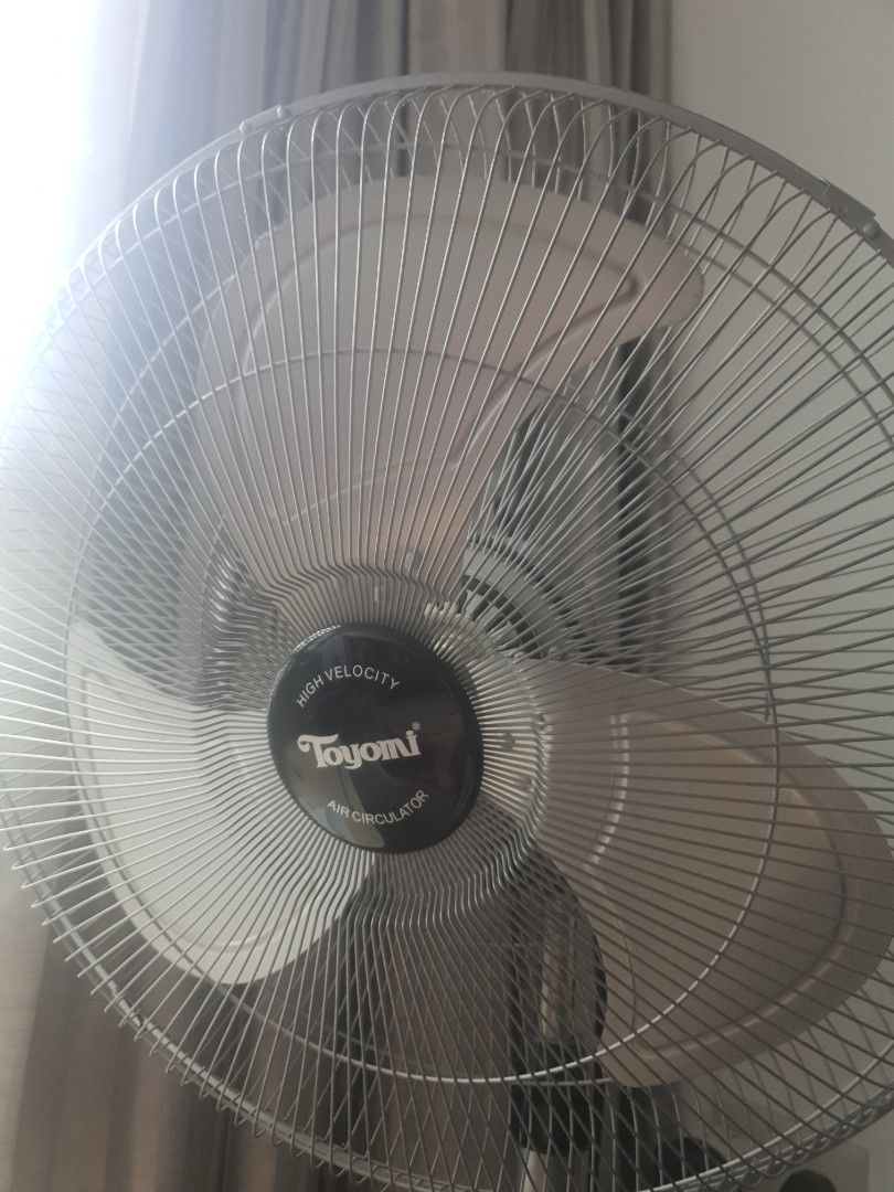 Toyomi standing fan, Furniture & Home Living, Lighting & Fans, Fans on ...