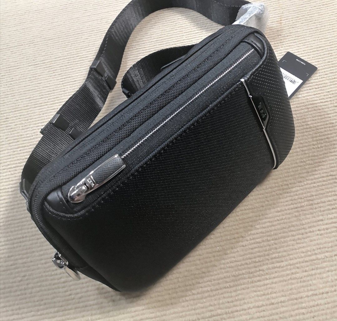 Tumi Arrive Messina Sling Bag - 30,000, Men's Fashion, Bags, Sling Bags ...