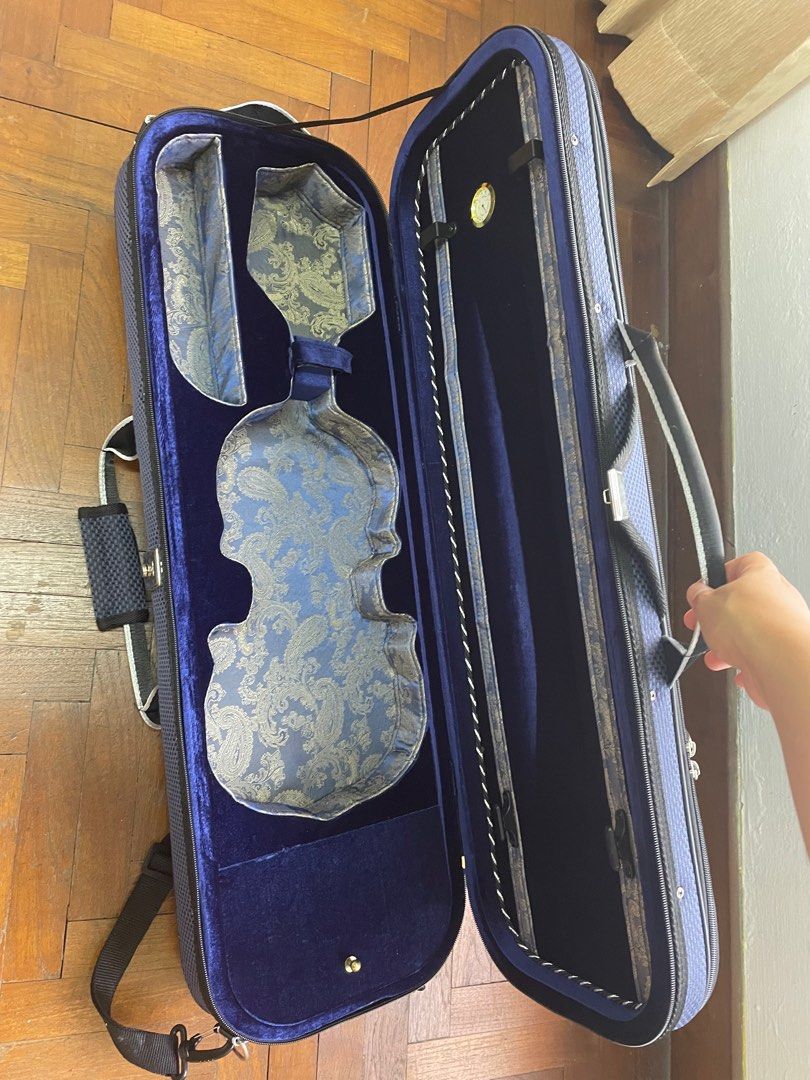 Violin case for full size violin, Hobbies & Toys, Music & Media, Music ...