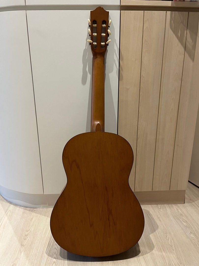 YAMAHA C40M CLASSICAL GUITAR, Hobbies & Toys, Music & Media, Musical Instruments on Carousell