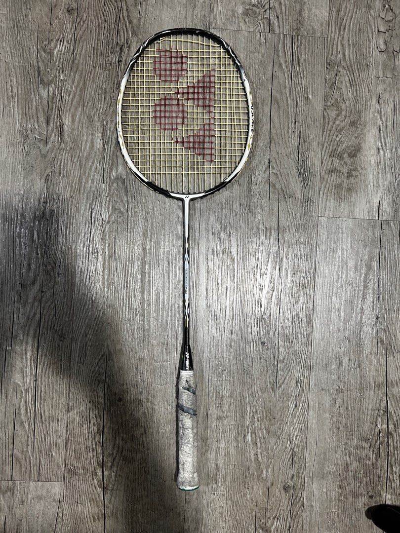 Yonex Voltric 5 (made in Taiwan) badminton racket, Sports Equipment ...
