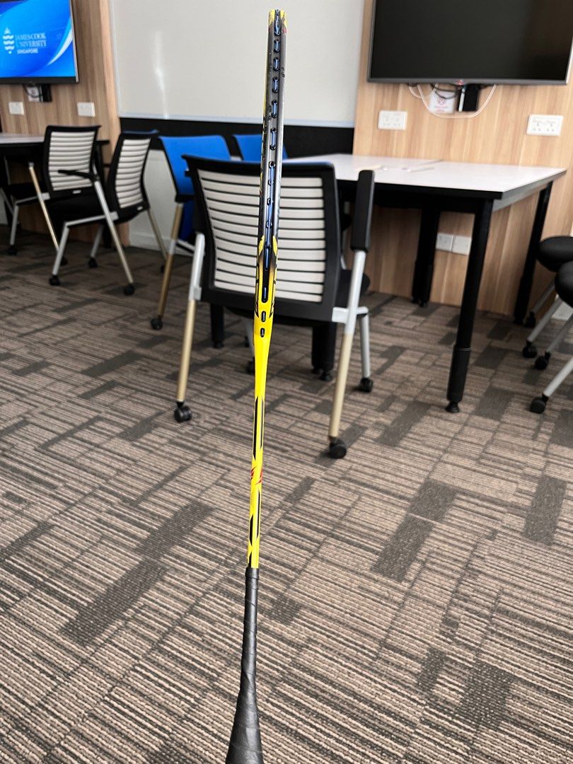 Yonex Voltric Z-Force 2 Lin Dan Edition, Sports Equipment, Sports ...