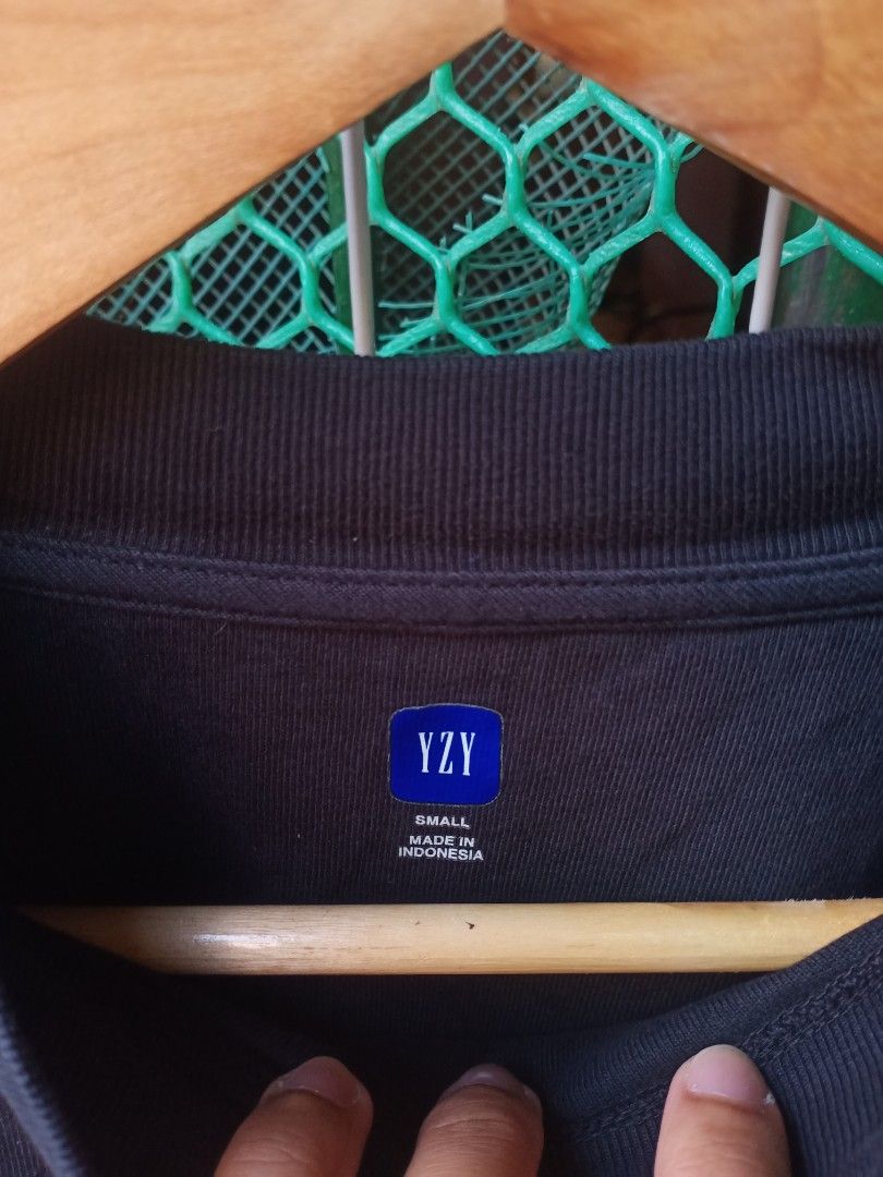 YZY Gap Engineered by Balenciaga "NO SEAM TEE" on Carousell